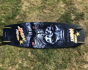 Shinn Monk Mental 135 x 42 2020 | Kitesurfing Reviews » Boards » Twin ...