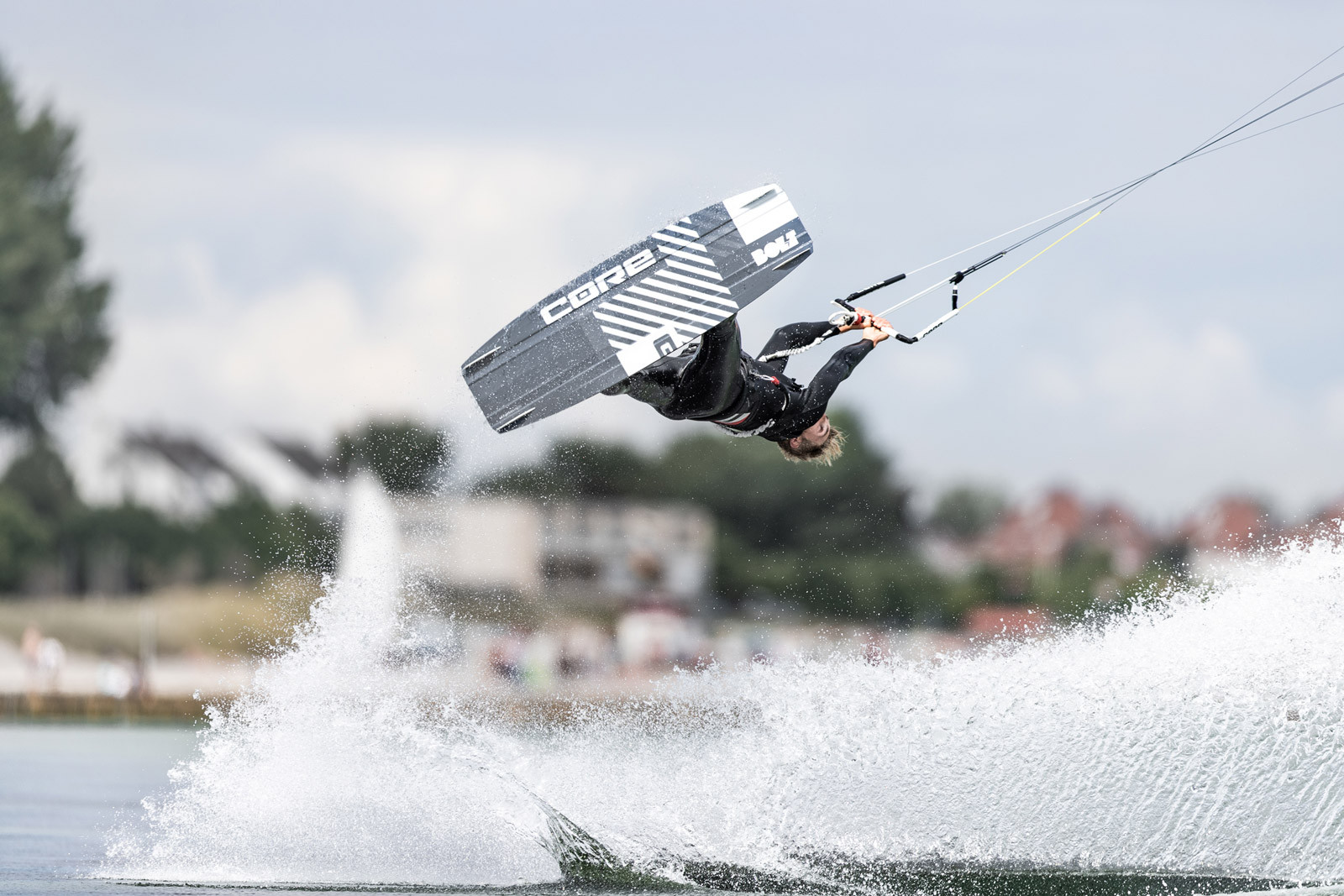 CORE Kiteboarding – BOLT 4 – SHRED IT! | Free Kitesurfing Magazine ...