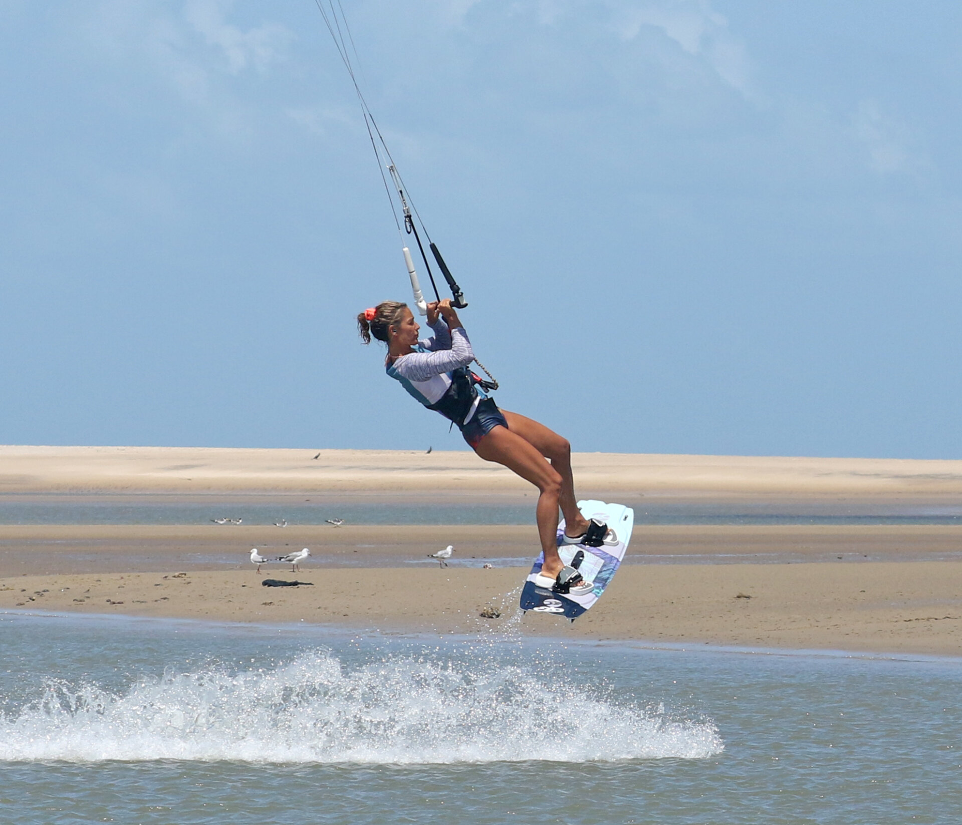 How to Back Roll | Kitesurfing Technique » Beginner | Free Kitesurfing ...